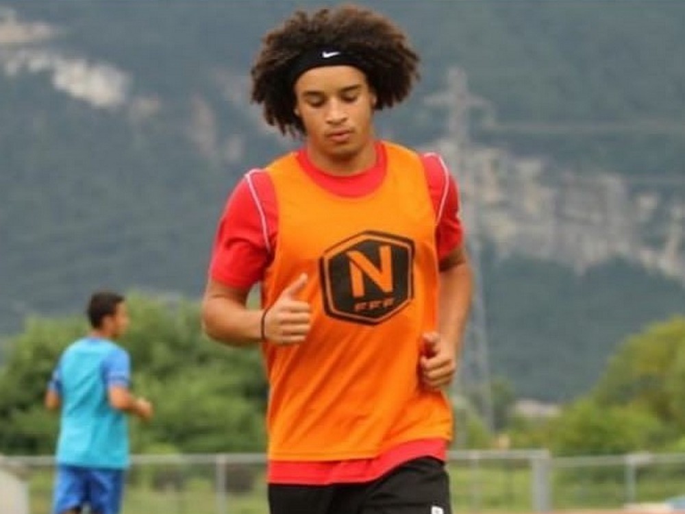 COS, infornata di giovani e spiccano i francesi 2004 Touhami e Mechiche ...