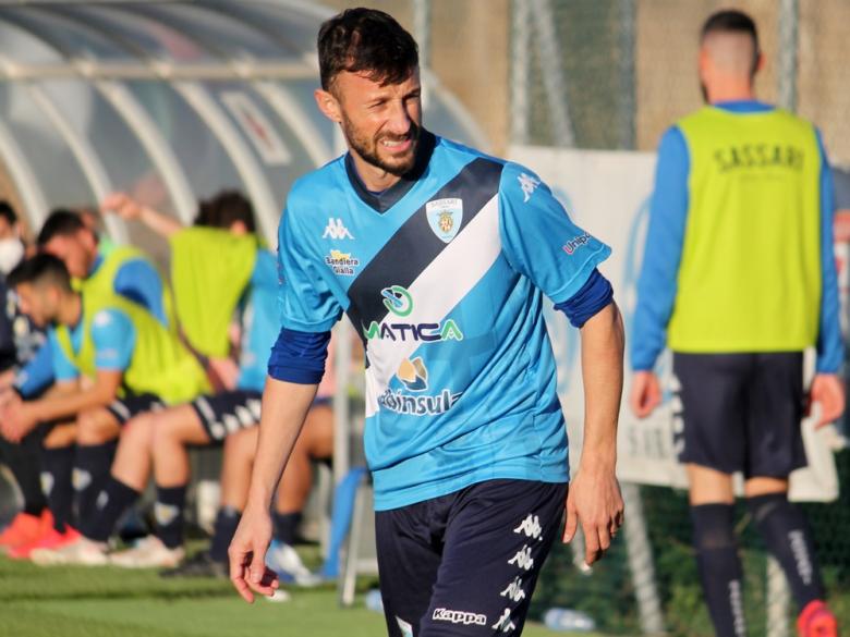 Stefano Guberti segna il primo gol con la Robur Siena | Sardegna Diario ...