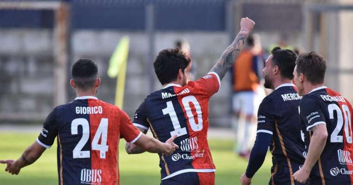 Is scuadras sardas funt giai lòmpias a sa metadi de sa lista de ...